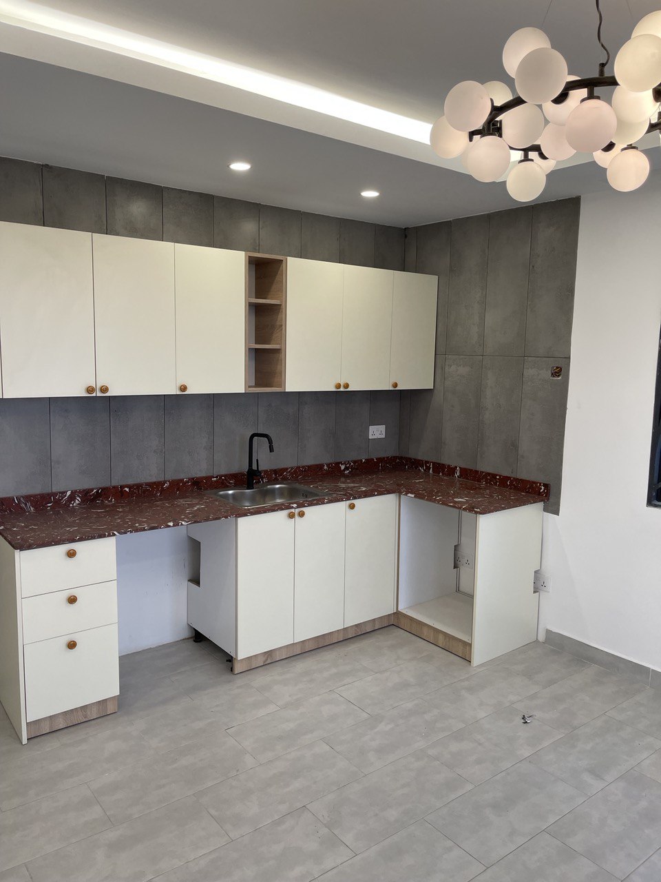 EAST AIRPORT RESIDENTIAL APARTMENT - Skaia Architecture and Construction